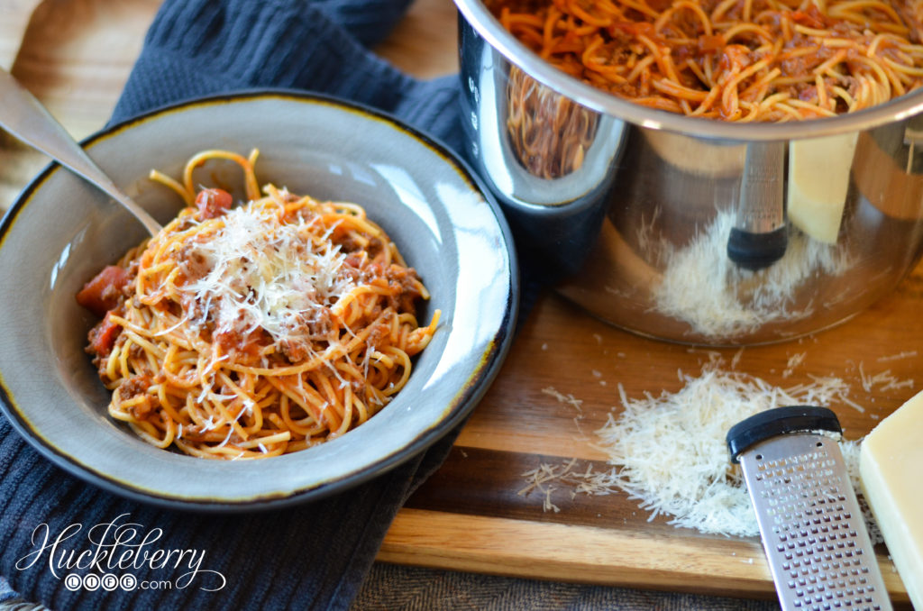 INSTANT POT Spaghetti with Meat Sauce - HUCKLEBERRY LIFE