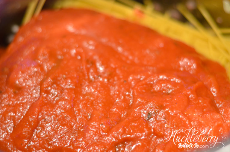 INSTANT POT Spaghetti with Meat Sauce - HUCKLEBERRY LIFE