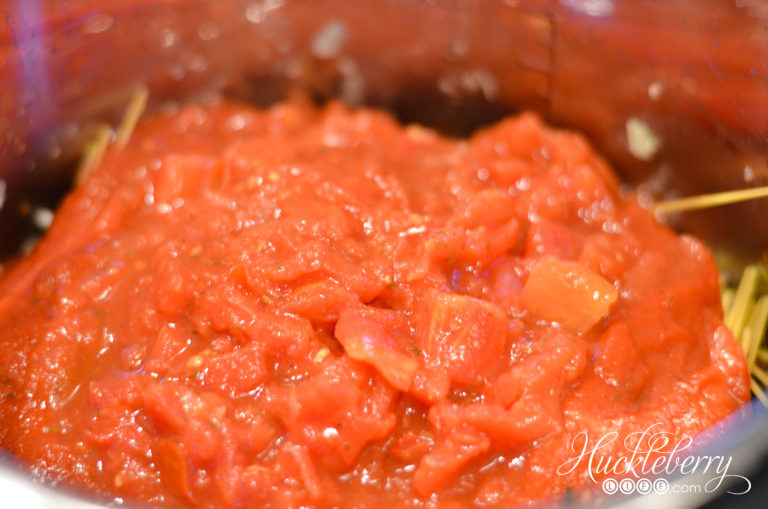 INSTANT POT Spaghetti with Meat Sauce - HUCKLEBERRY LIFE